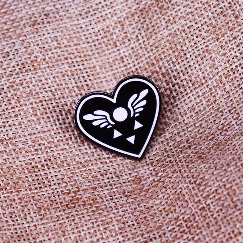 Pin Heart (Deltarune) – 8 BITS